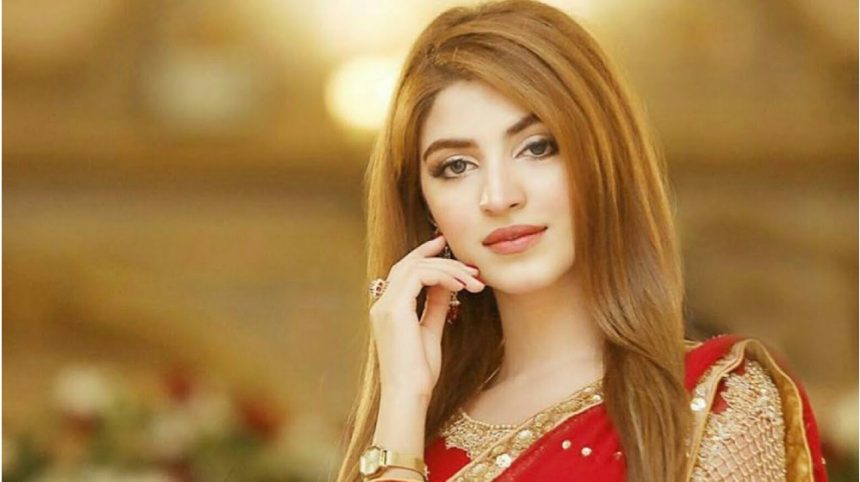 Kinza Hashmi’s Rise Triumph Over Trials to Stardom - DNA Pakistan